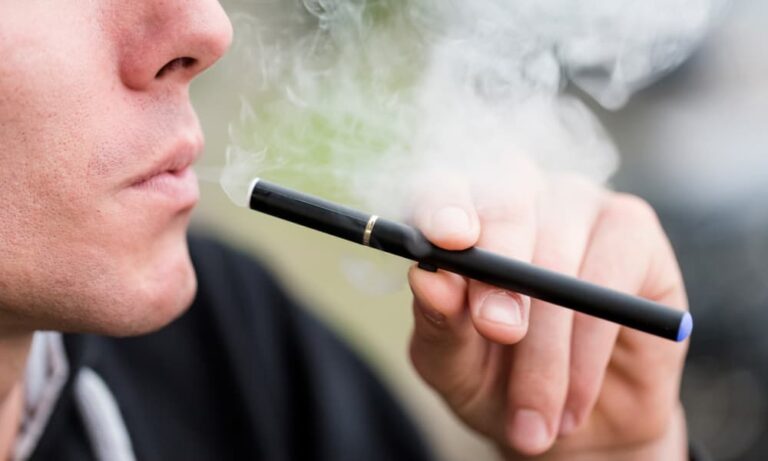 プルームテックで歯は黄ばまない？感熱式タバコの歯への影響 | ホワイトニングサロンKiratt